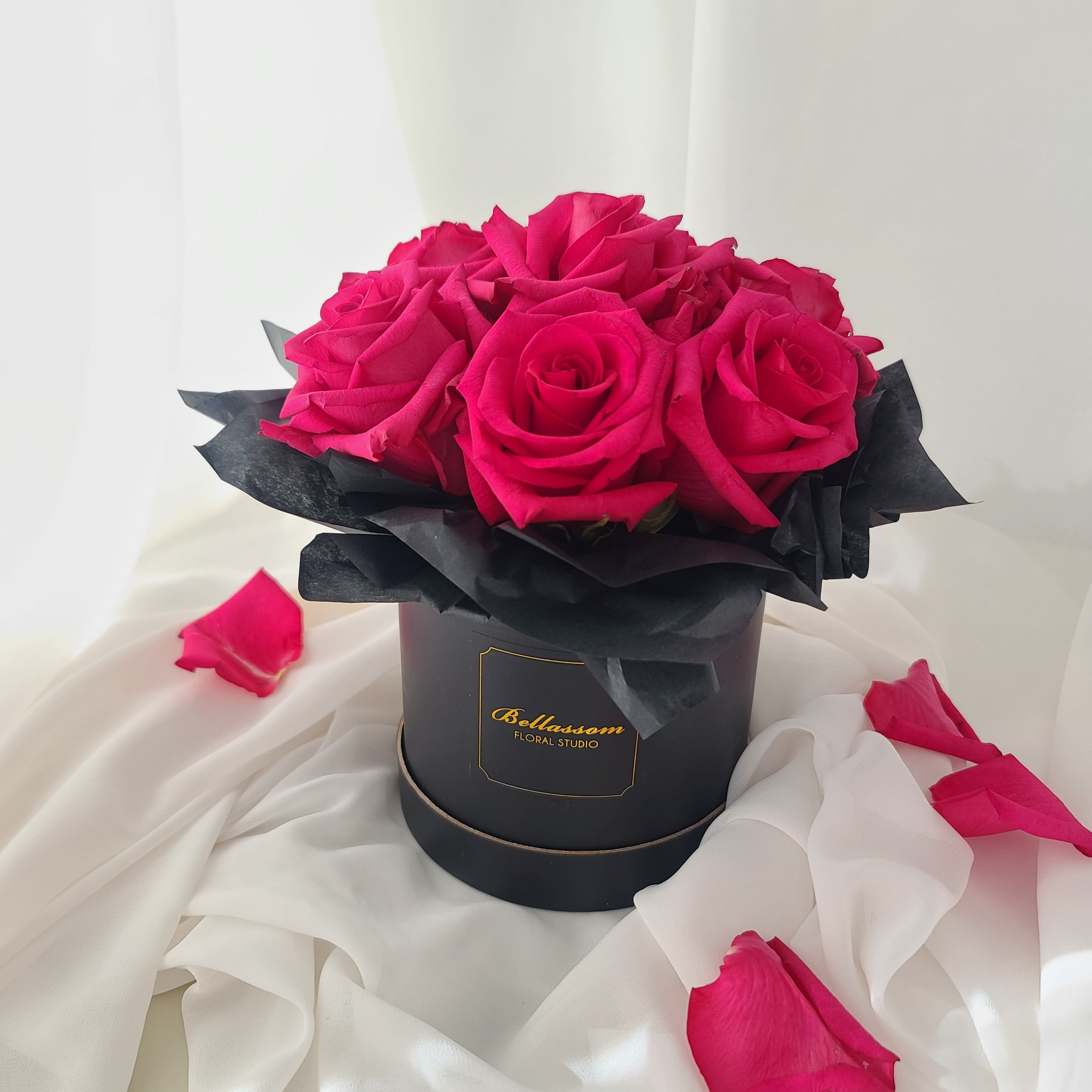 Dome Shape Fresh Rose Bucket – BELLASSOM FLORAL STUDIO